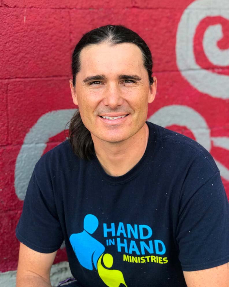 Luke Chase | Hand in Hand